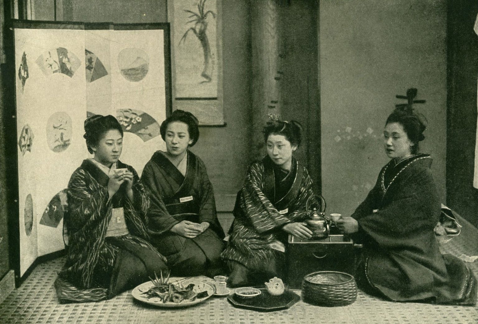 Women's Rights & Roles in Ancient Japanese Society - todozoo